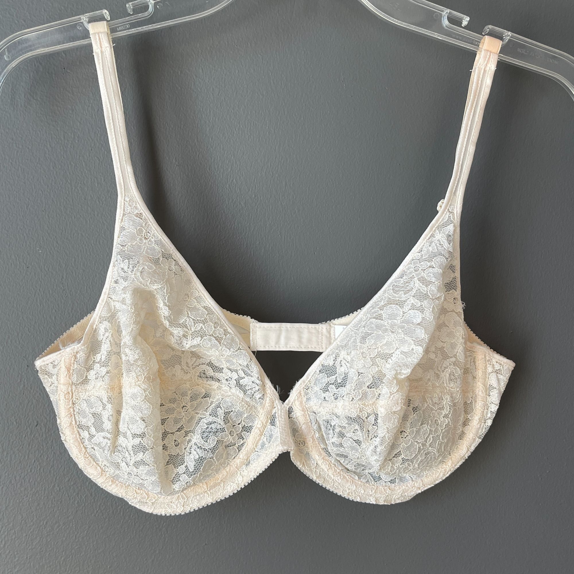 Dior Vintage New Christian Dior Sexy Ivory Lace Bra 38D | Grailed
