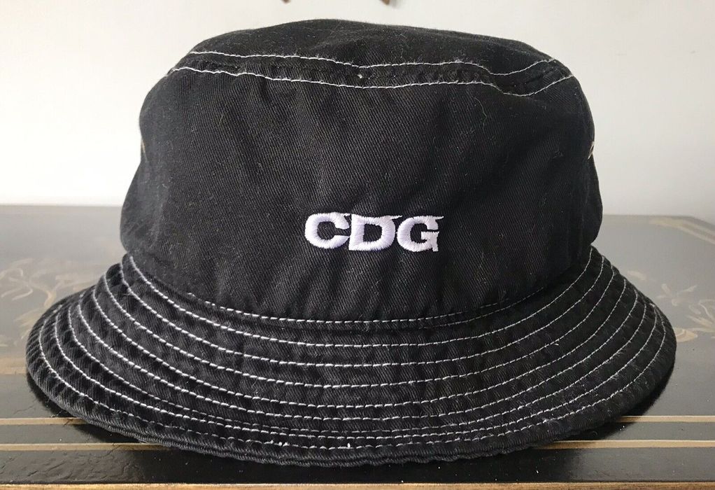 Comme des Garcons Embroidered Logo Boonie Bucket Hat | Grailed