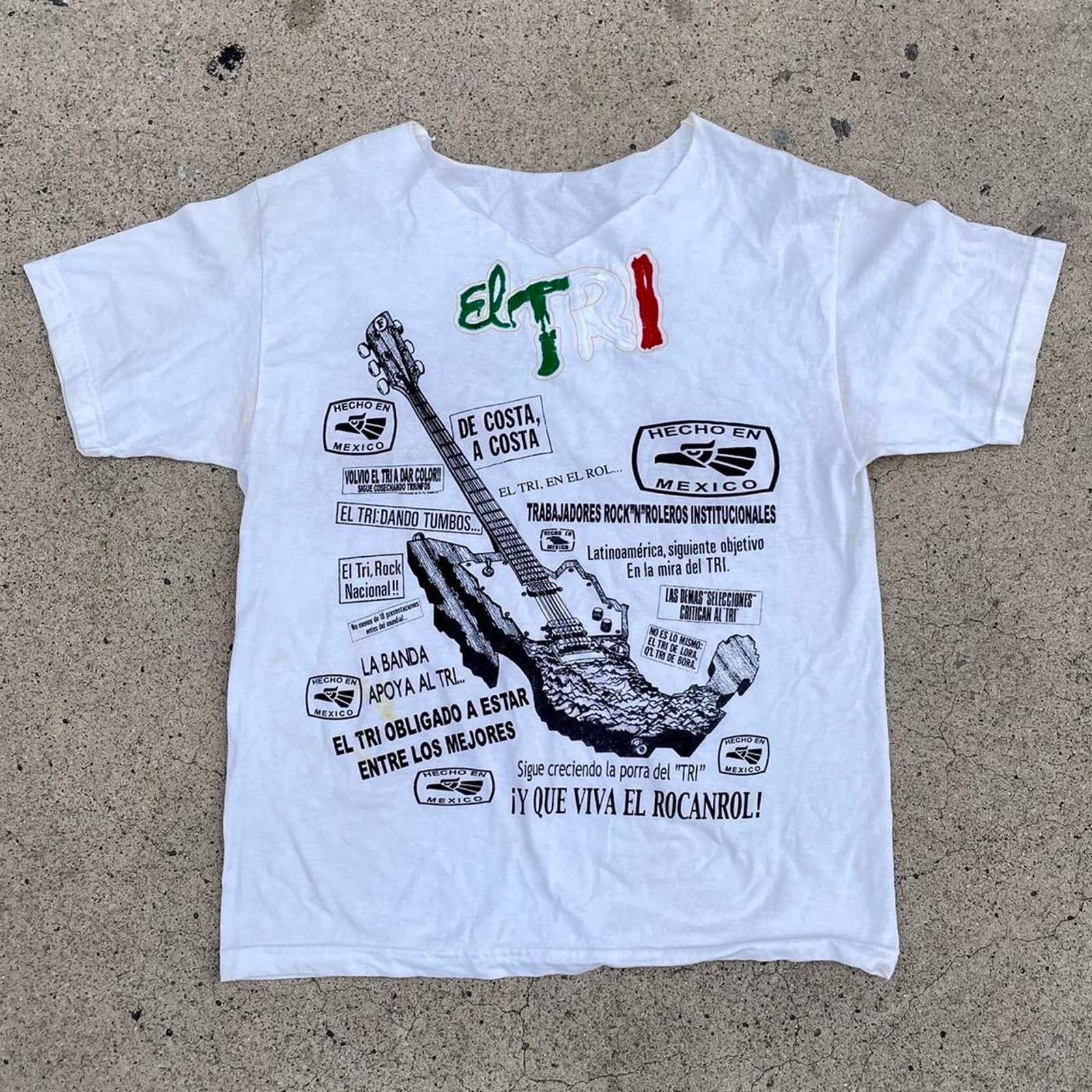 Gildan Vintage el tri mexican chicano middle finger guitar shirt | Grailed