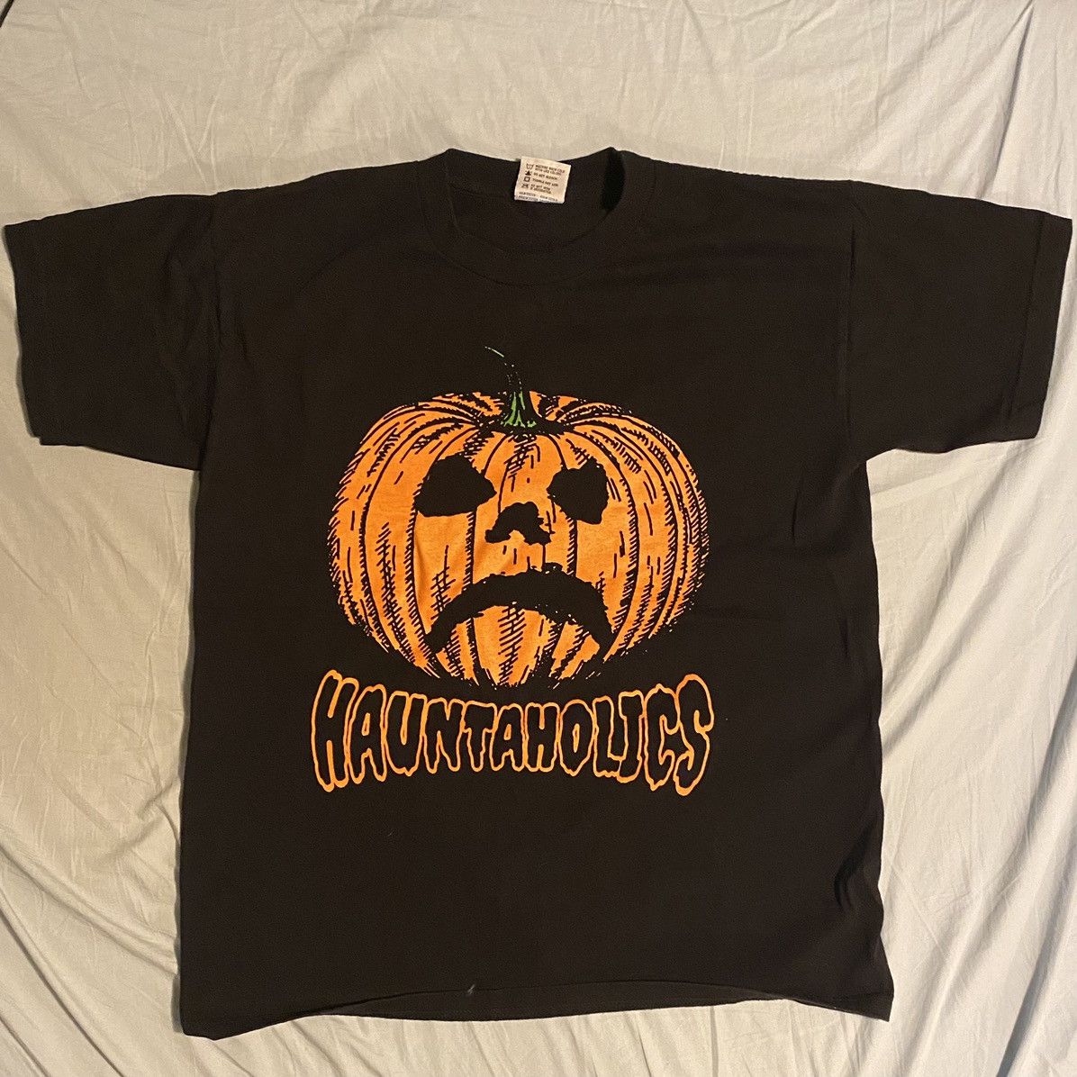 Haunted Mound Haunted Mound Official Hauntaholics T-Shirt | Grailed