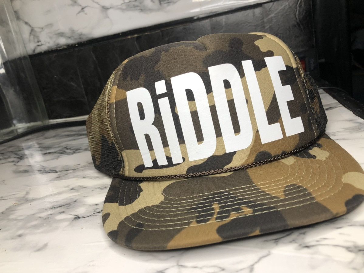 Antony Riddle ANTONY RIDDLE SAND CAMO TRUCKER HAT | Grailed