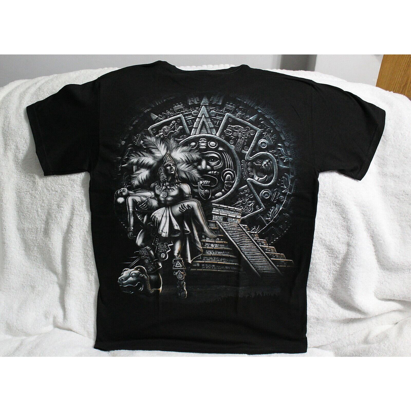 Vintage AZTEC WARRIOR AND LADY AZTEC CALENDAR SUN STONE MAYAN PYRAMID T ...