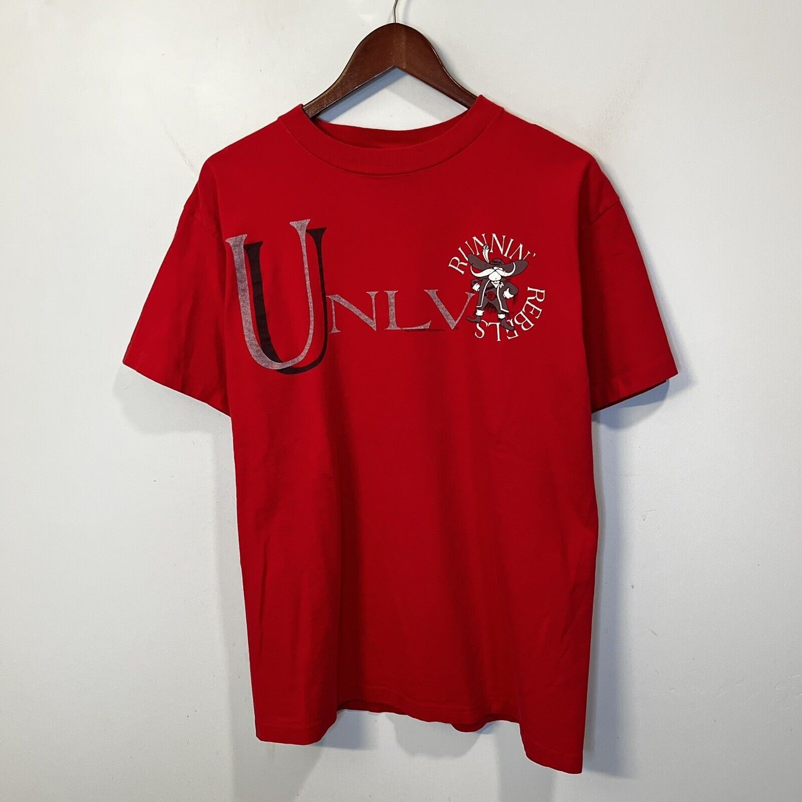 Vintage Vintage 90s UNLV Rebels Basketball T-Shirt L Red | Grailed