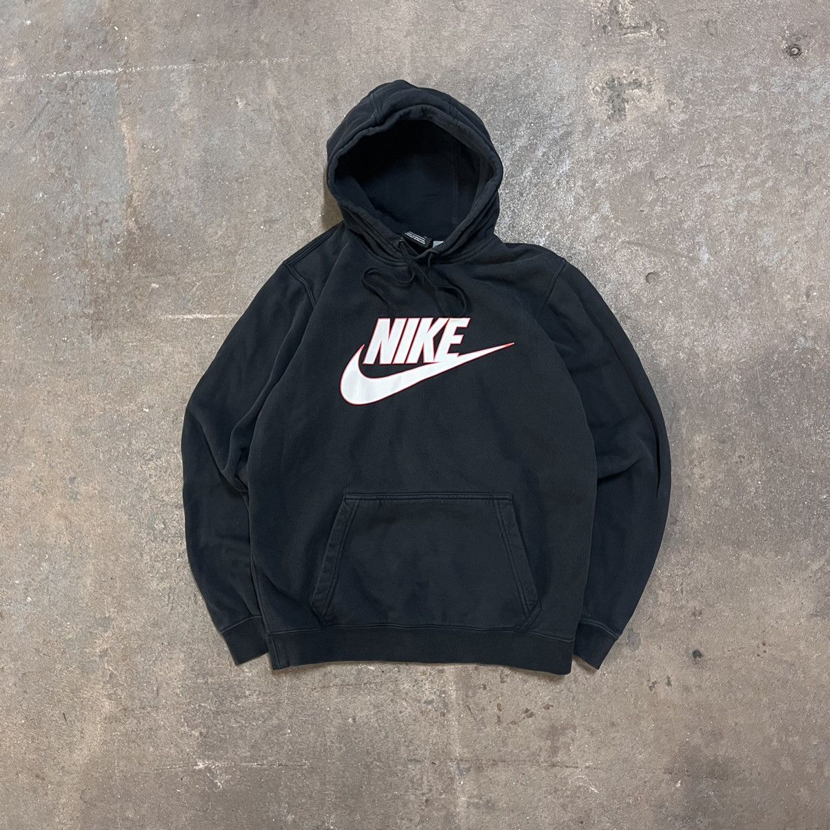 Nike × Streetwear Nike Essential Logo Hoodie | Grailed