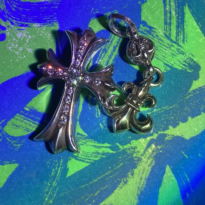 Chrome Hearts 23k$ Chrome Hearts pave diamond cross pendant + bs fleur ...