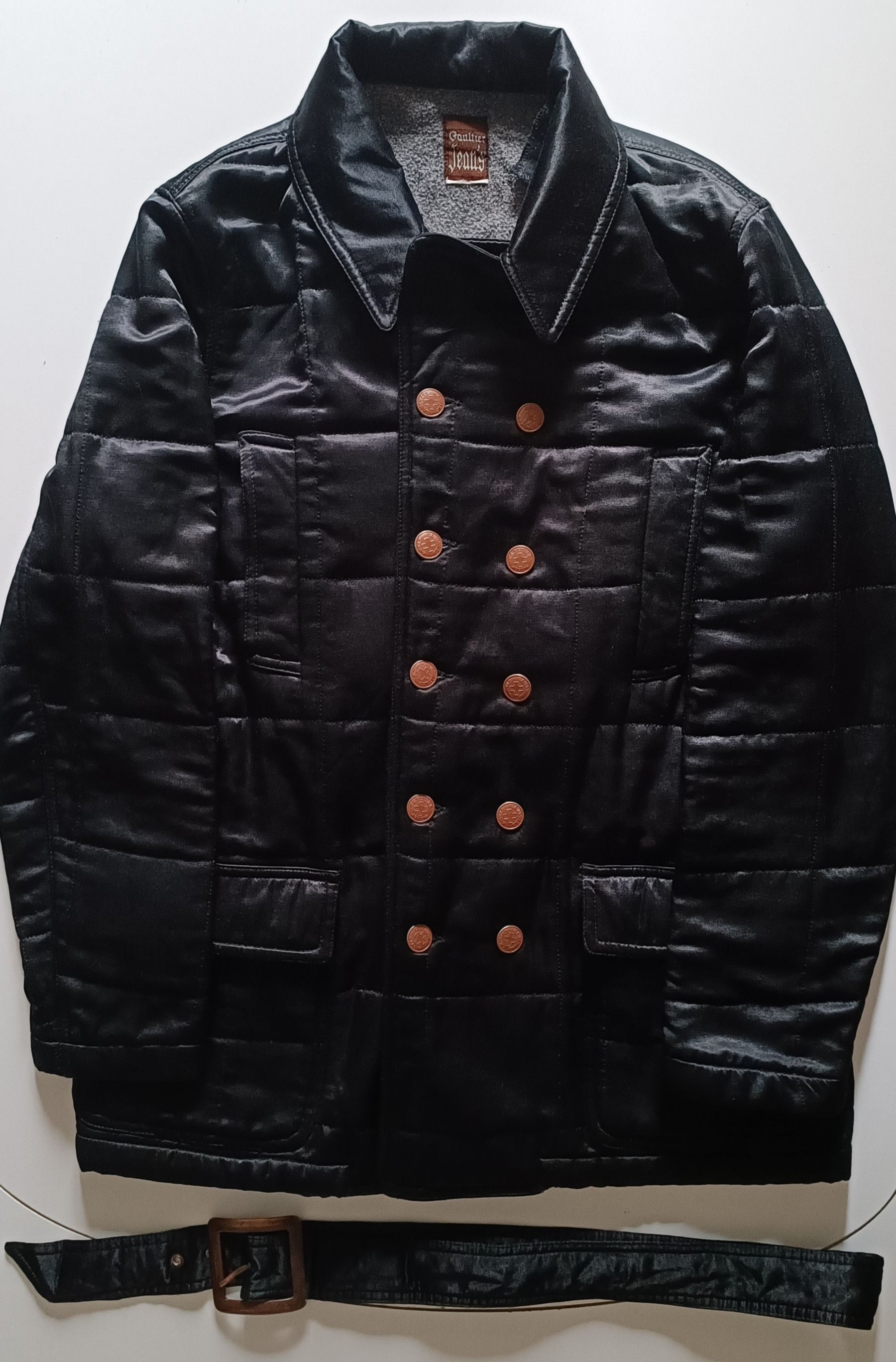 Archival Clothing 90's - Black jacket in satin and shiny material | Grailed