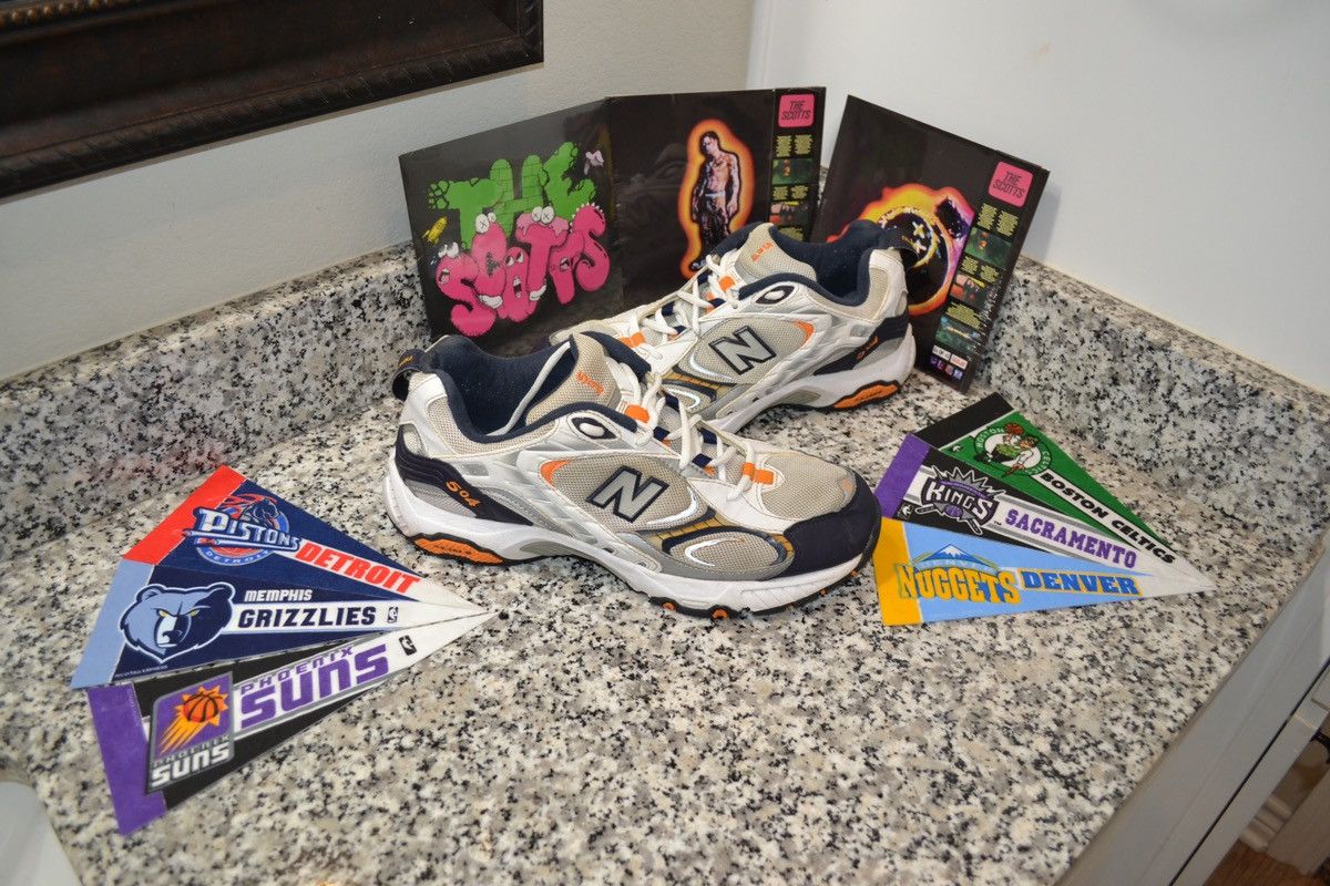 New Balance × Streetwear × Vintage Vintage 2000s New Balance 504 retro ...