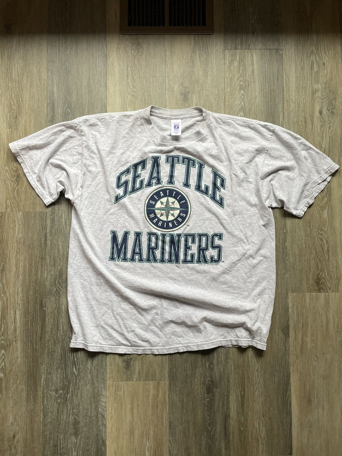 Logo 7 × Streetwear × Vintage 90s Seattle Mariners T Shirt | Grailed