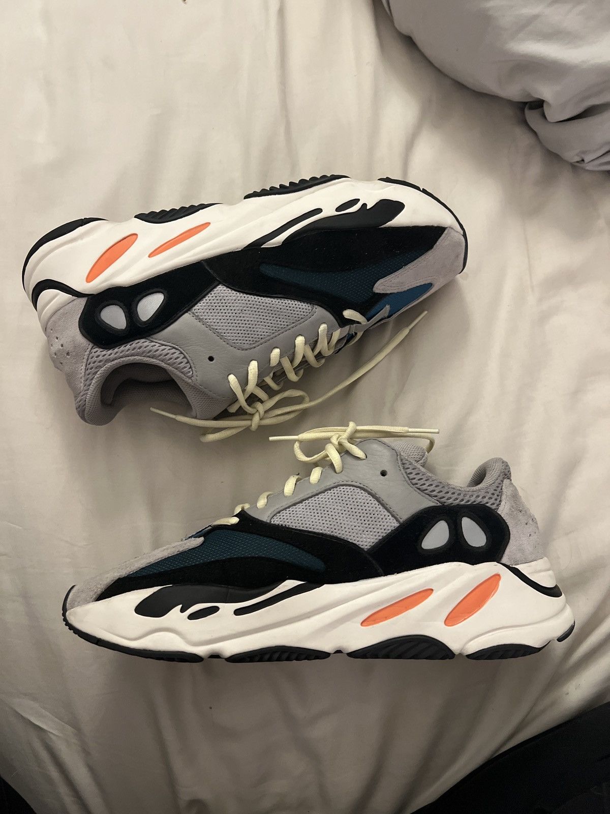 Kanye West Yeezy wave runner | Grailed