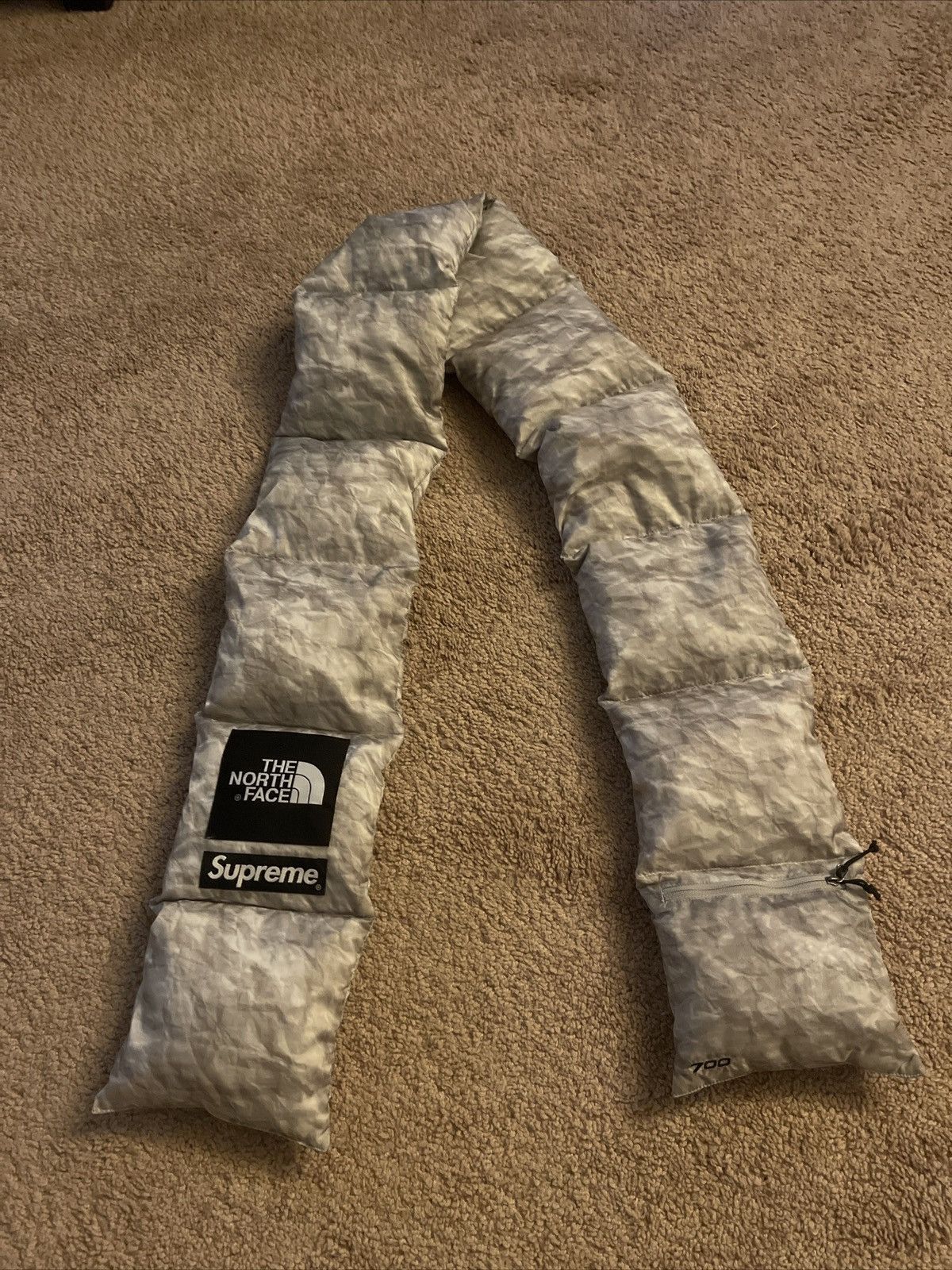Supreme × The North Face Supreme x North Face Paper Down Puff Scarf ...