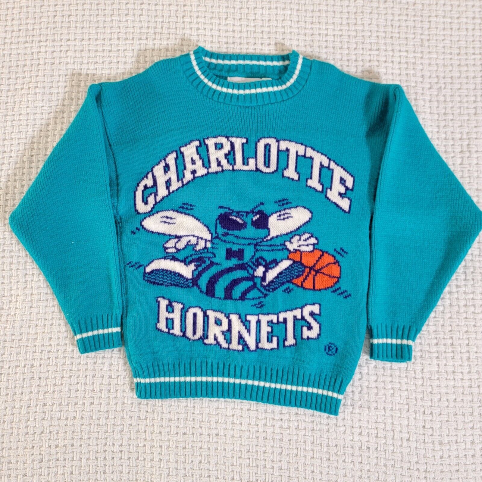 NBA Vintage 90s Charlotte Hornets Logo NBA Knit Acrylic Sweater Size ...
