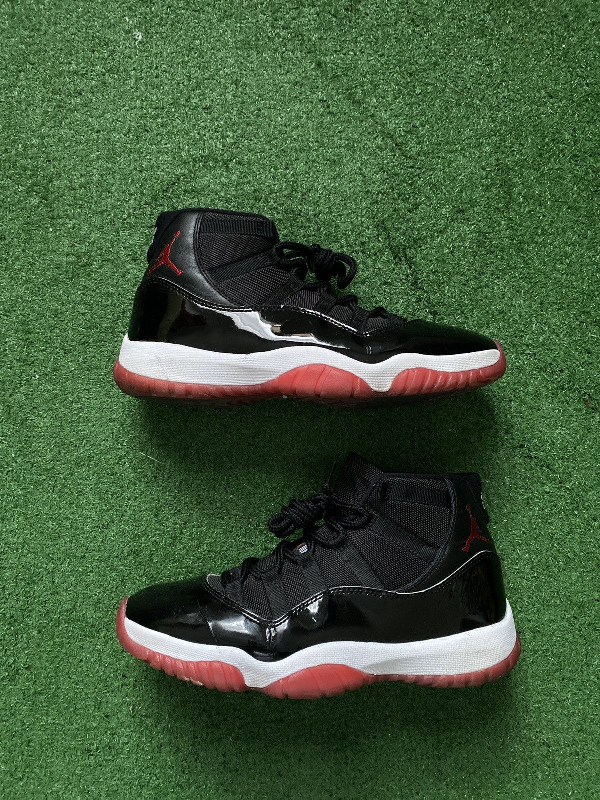 Jordan Brand Jordan Bread 11s | Grailed