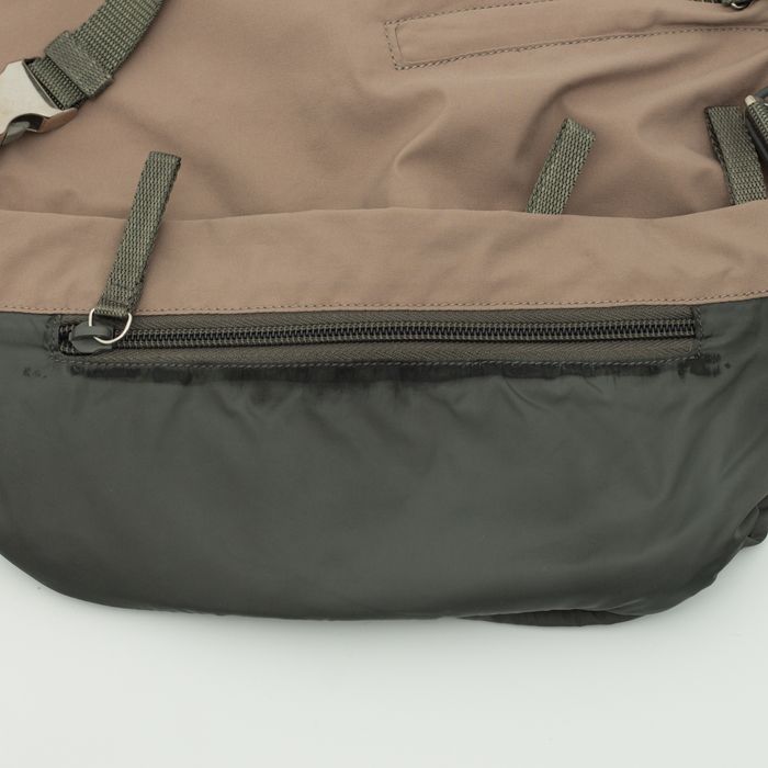 Vintage Rare Vintage 1999 Crossbody Red Tab Bag | Grailed