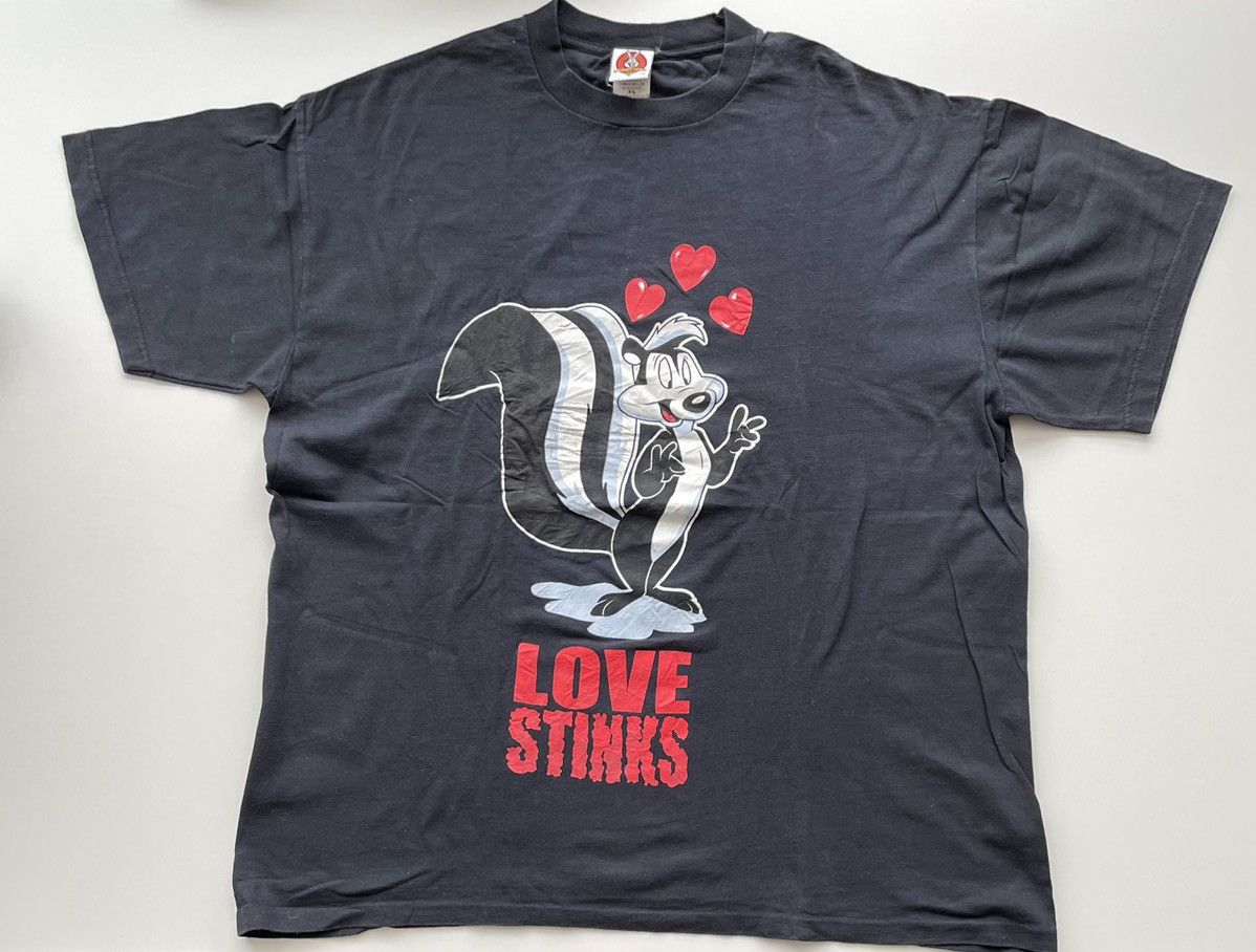 Cartoon Network × Vintage × Warner Bros Vintage Looney Tunes Pepe Le ...