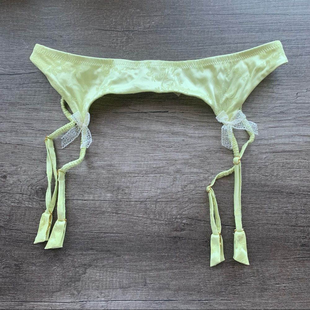 Victoria's Secret Victoria’s Secret Dream Angels Lace Satin Garter Belt ...