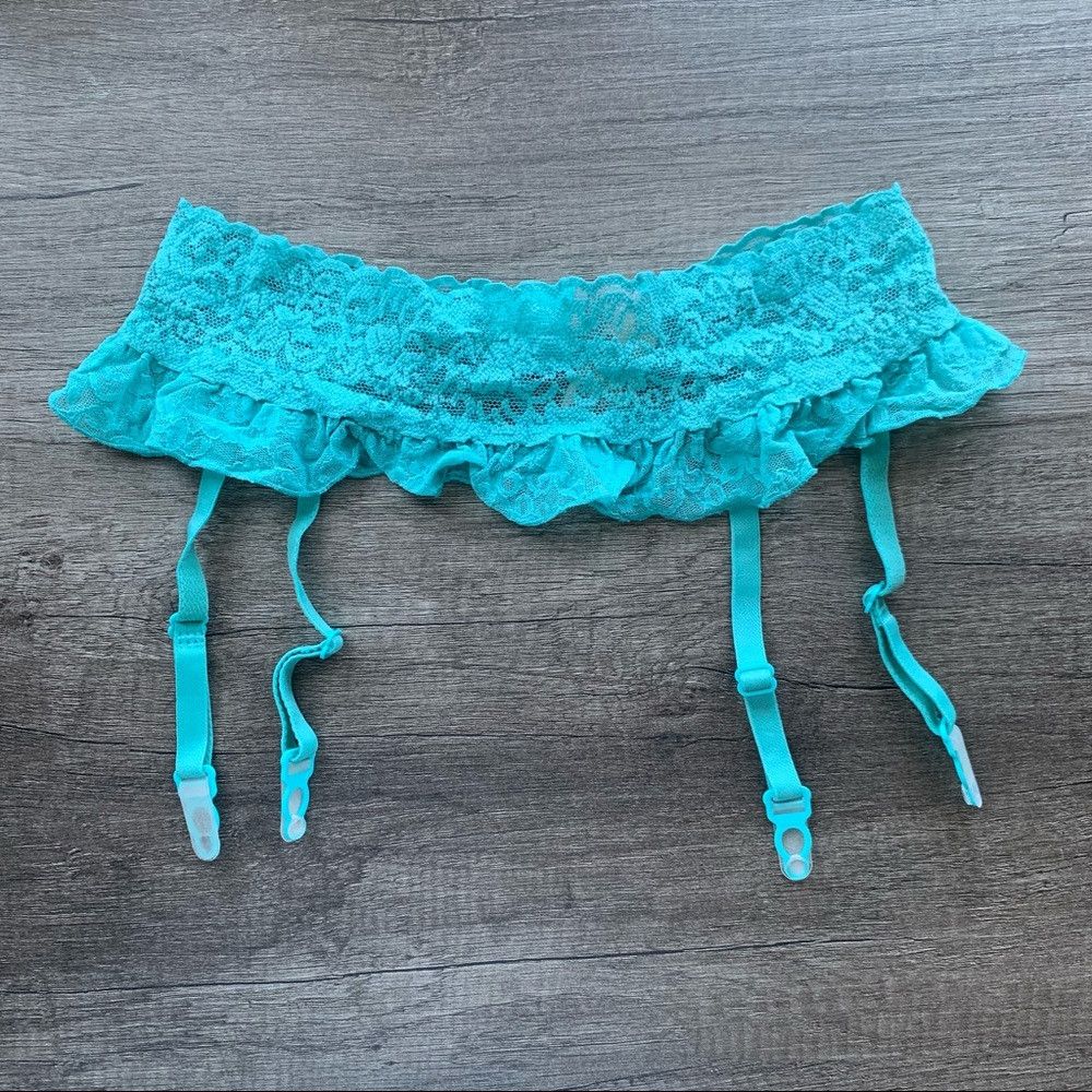 Victoria's Secret Victoria’s Secret Dream Angels Lace Ruffle Garter ...