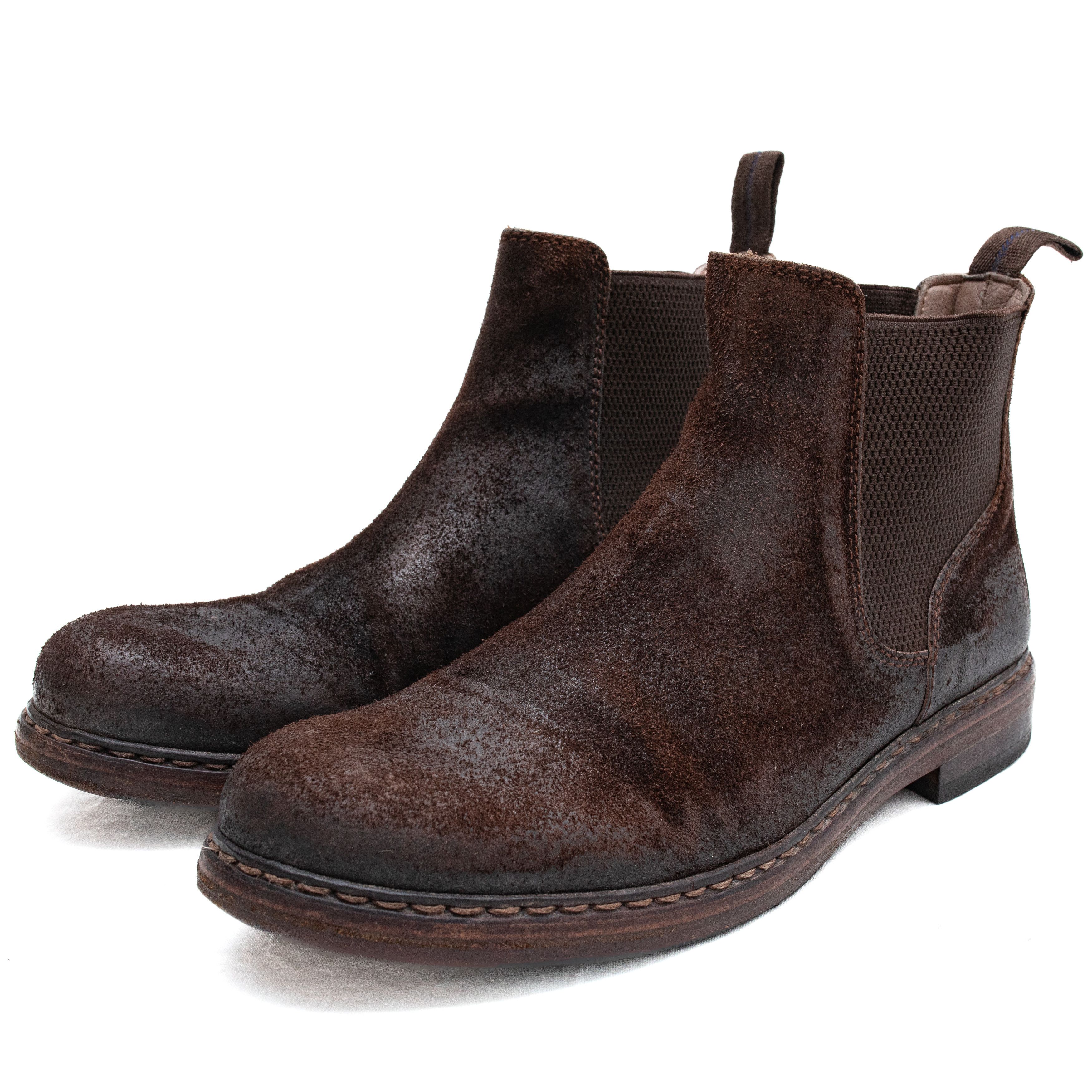 Avant Garde × MoMA MOMA Roughout Suede Chelsea Boots | Grailed