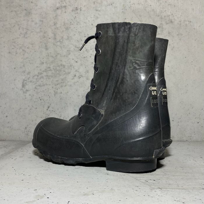 Vintage Mickey Mouse Extreme Cold Weather Boots | Grailed