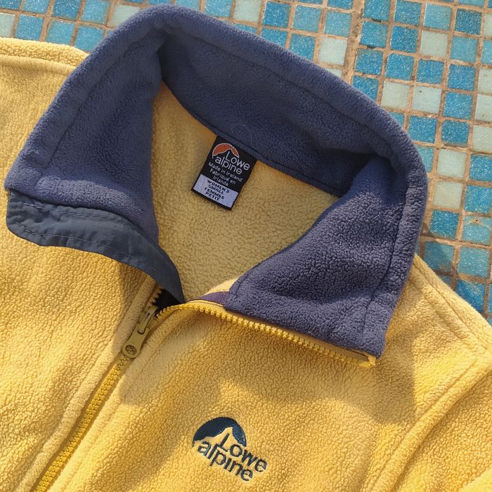 Vintage Vintage 90s Lowe Alpine Polartec logo Fleese | Grailed