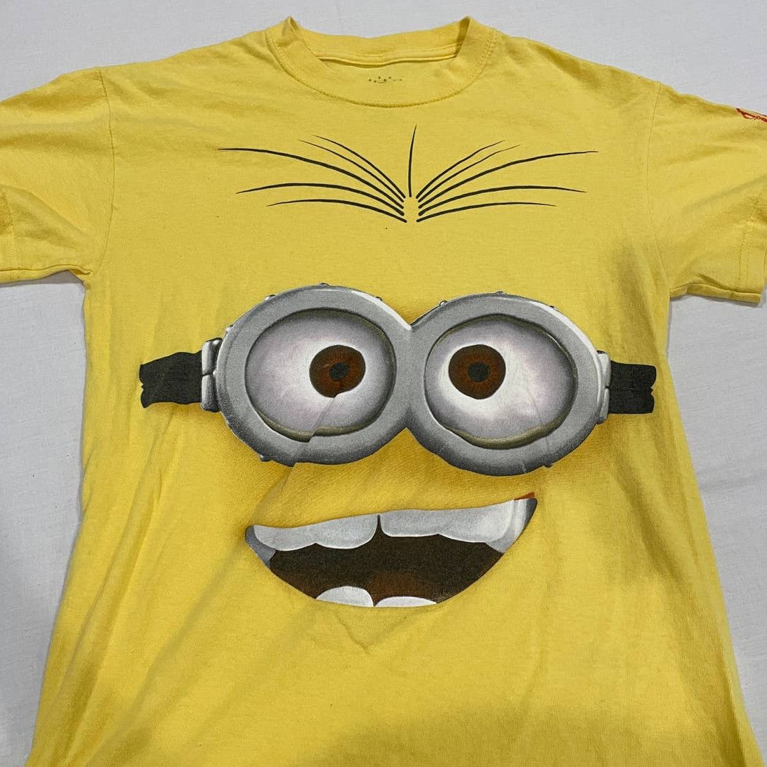 Universal Studios Men's Despicable Me Minions Phil Big Face Open Mouth ...