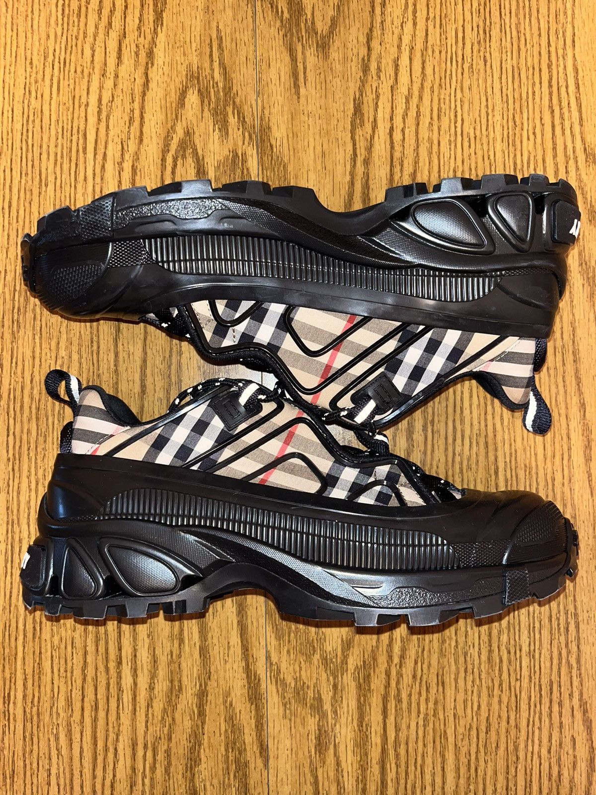 Burberry Burberry Arthur Sneaker | Grailed