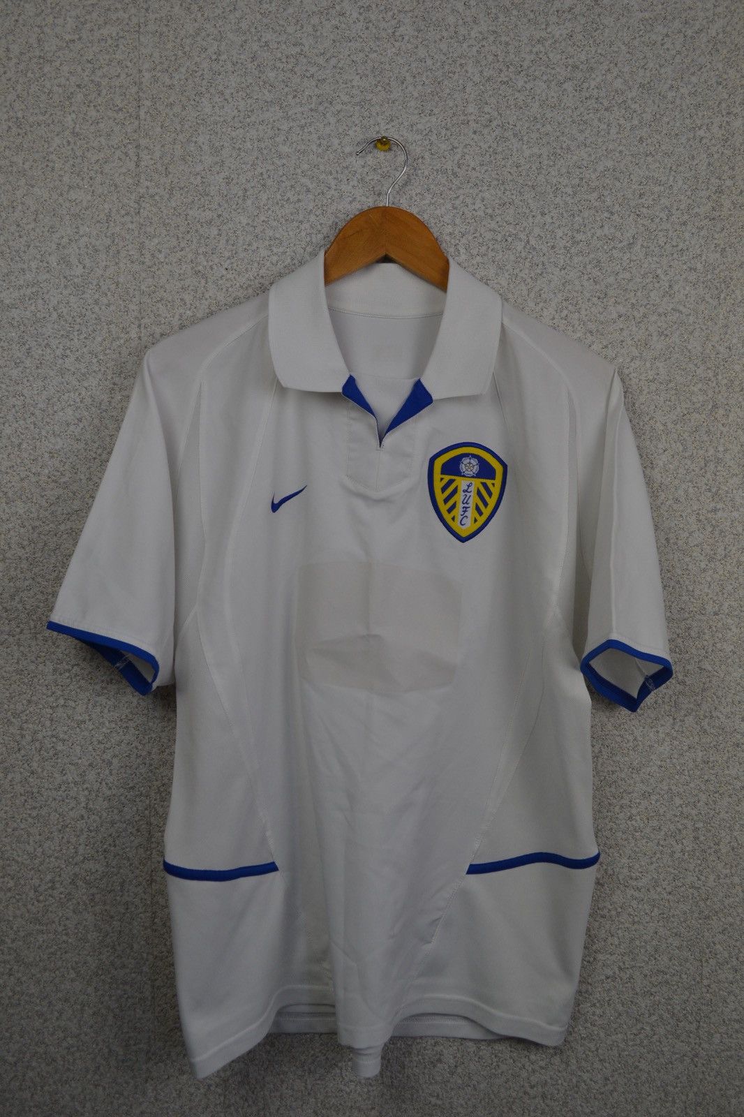 Nike Leeds United 2003 2004 home soccer shirt jersey vintage Nike | Grailed