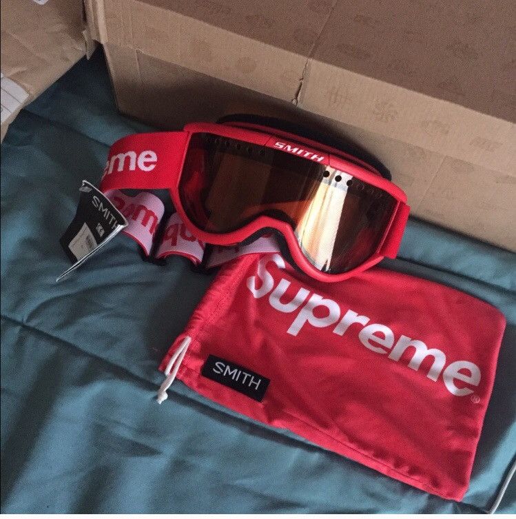 Supreme Supreme goggles red | Grailed