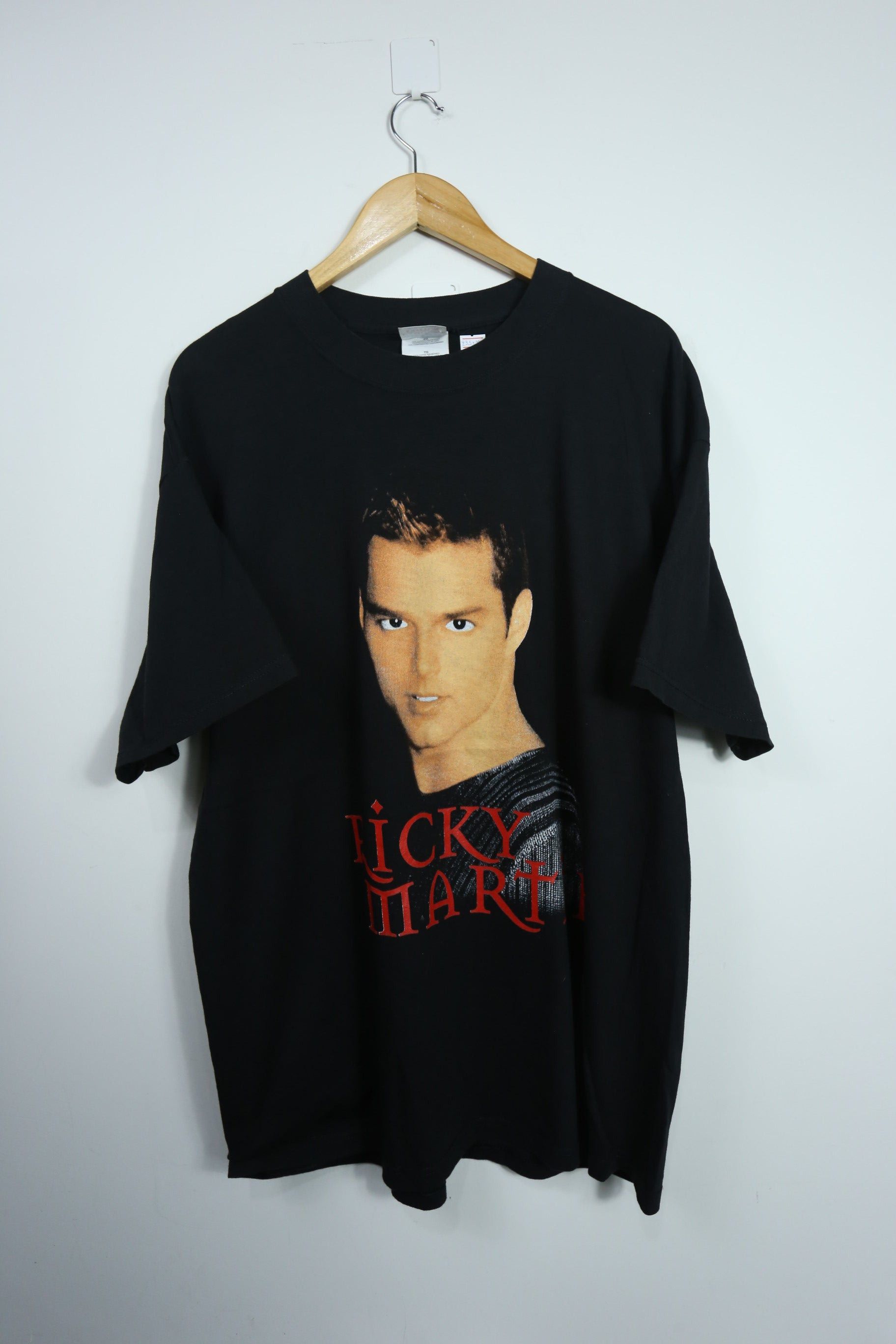 Vintage GTMB169 Vintage Ricky Martin 2000s tour t-shirt (XL) | Grailed
