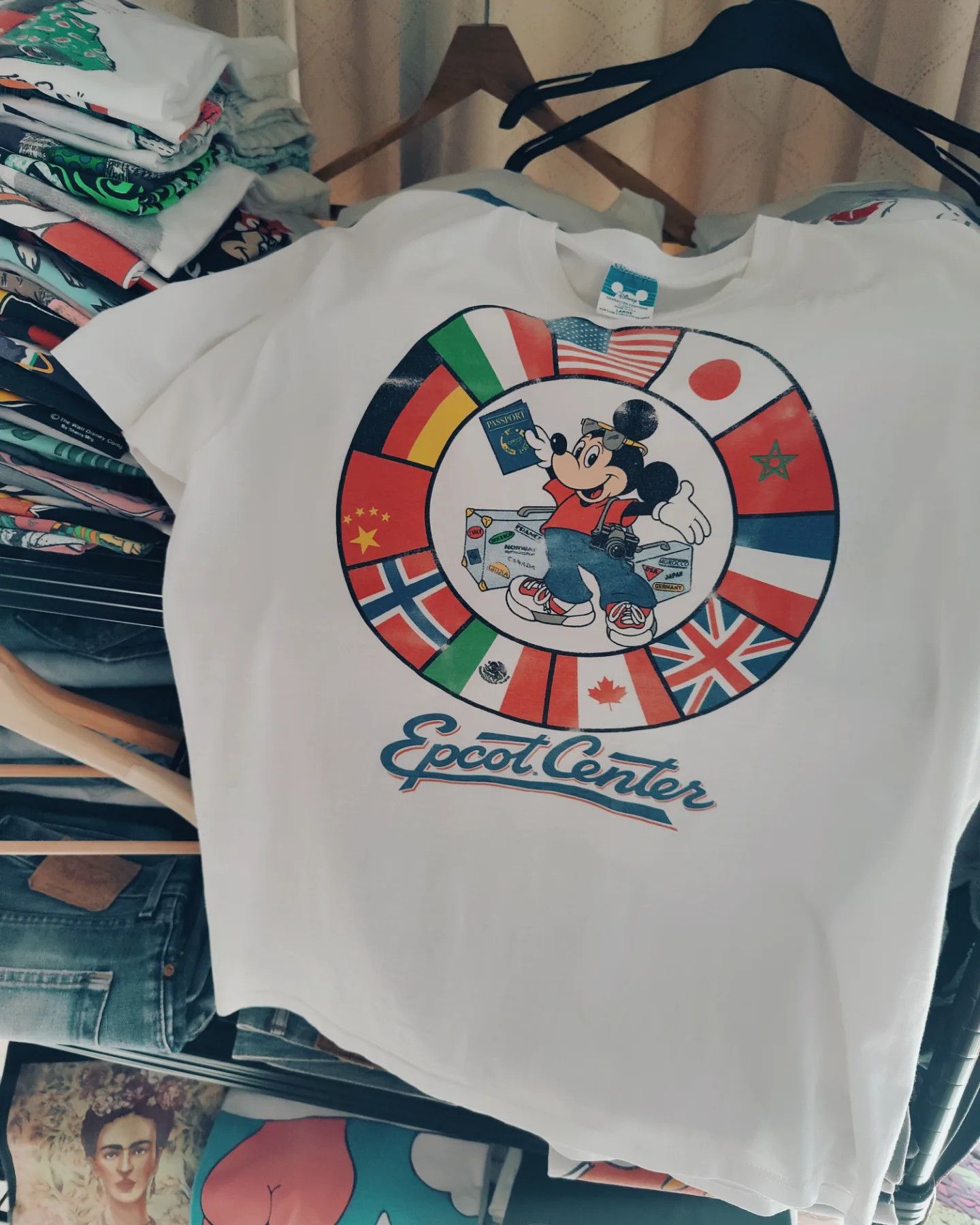Disney × Mickey Mouse × Vintage vintage 80s-90s / Mickey Mouse Epcot ...