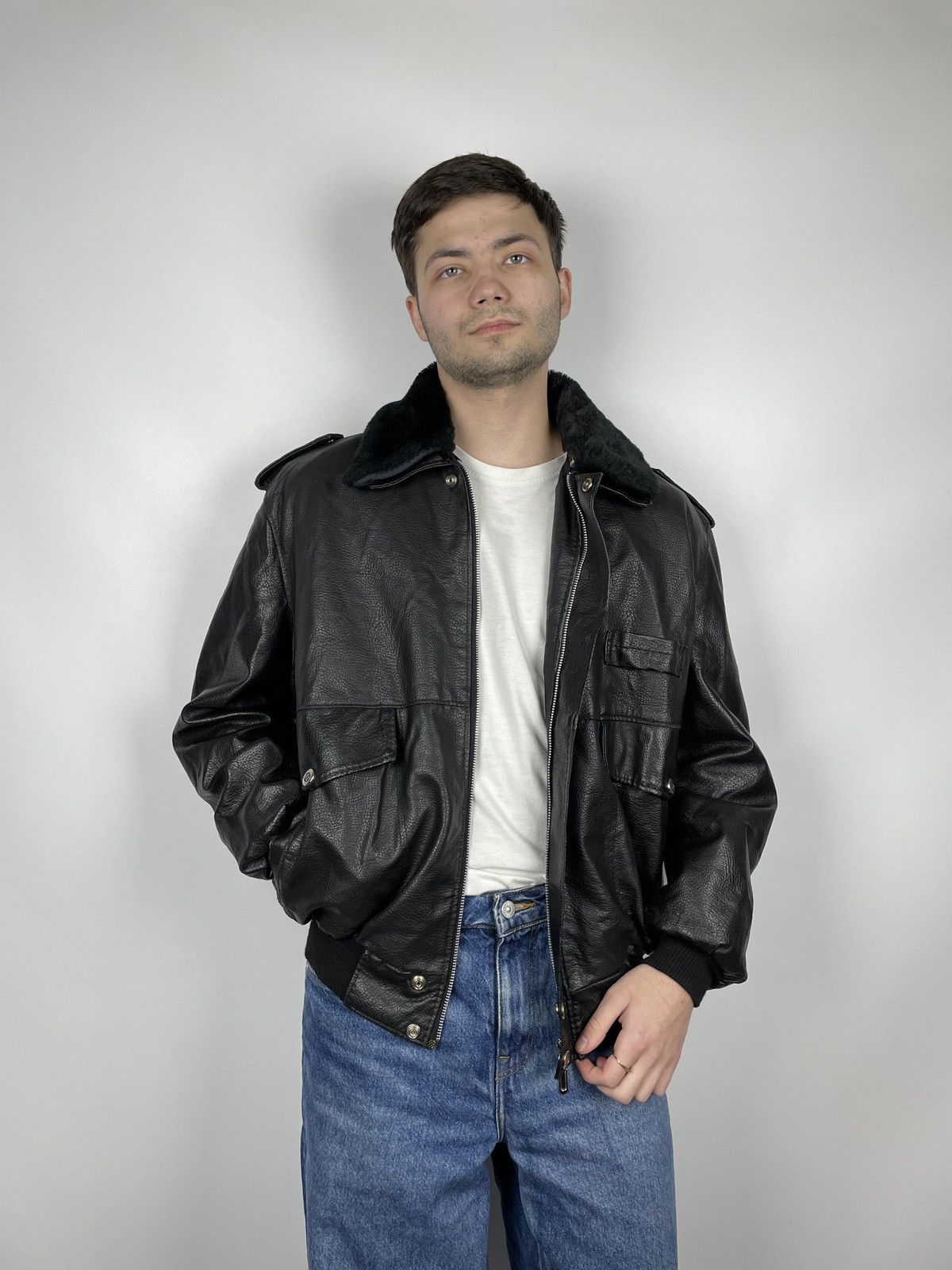 A2 Flyers Leather × Leather Jacket × Us Air Force Vintage 90s U.S. Air Force A2 Leather Bomber ...