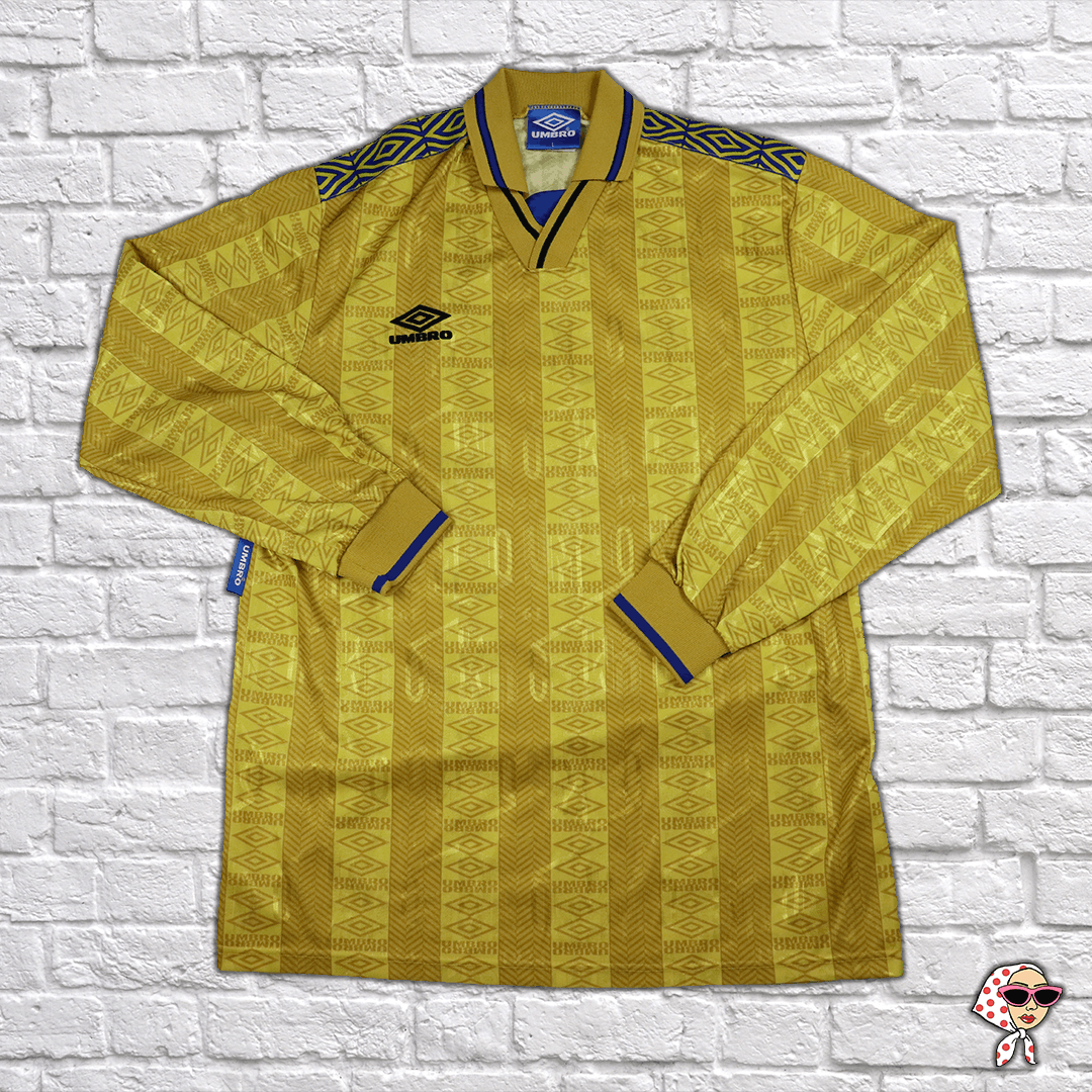Umbro × Vintage VINTAGE GOLD UMBRO JERSEY | Grailed