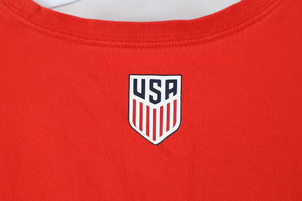Nike Nike USMNT USA Soccer Crest Out Short Sleeve T-Shirt Red | Grailed
