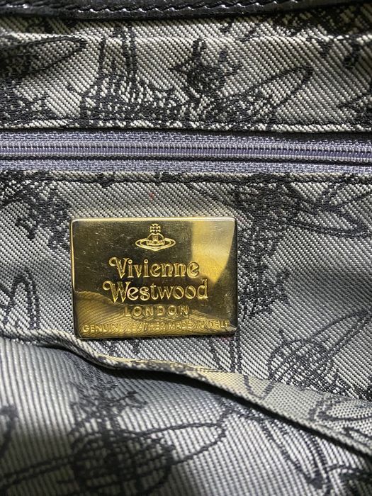 Vintage VIVIENNE WESTWOOD CROSS BODY BAG | Grailed