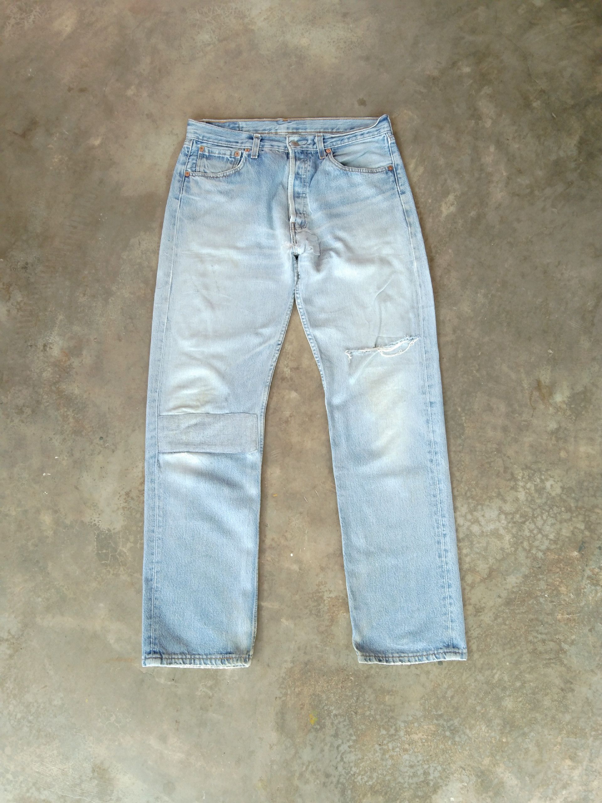 Levi's × Streetwear × Vintage 90s Vintage Levi's 501 Light Wash Distressed Jeans 33x32 | Grailed