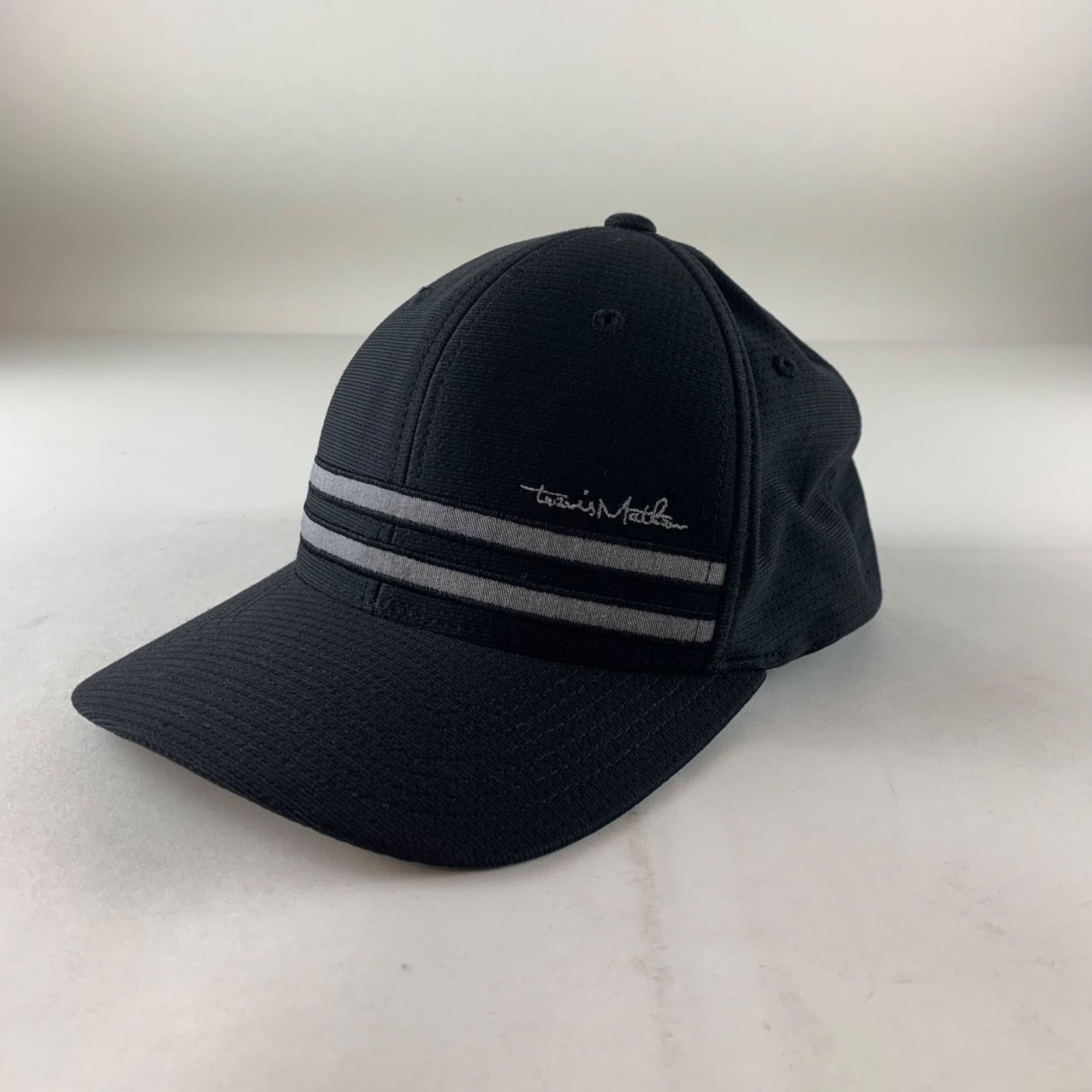 TravisMathew Travis Mathew Golf Mens Black Stretch Fitted Hat L/XL ...
