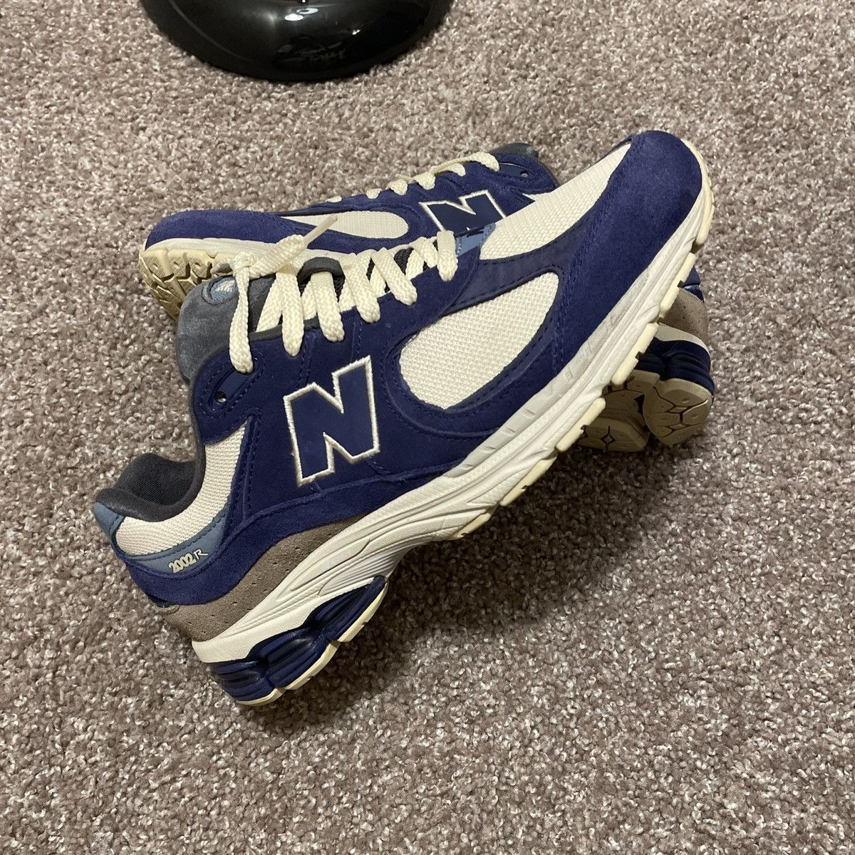 New Balance × Streetwear New Balance 2002r Navy Cream | Grailed