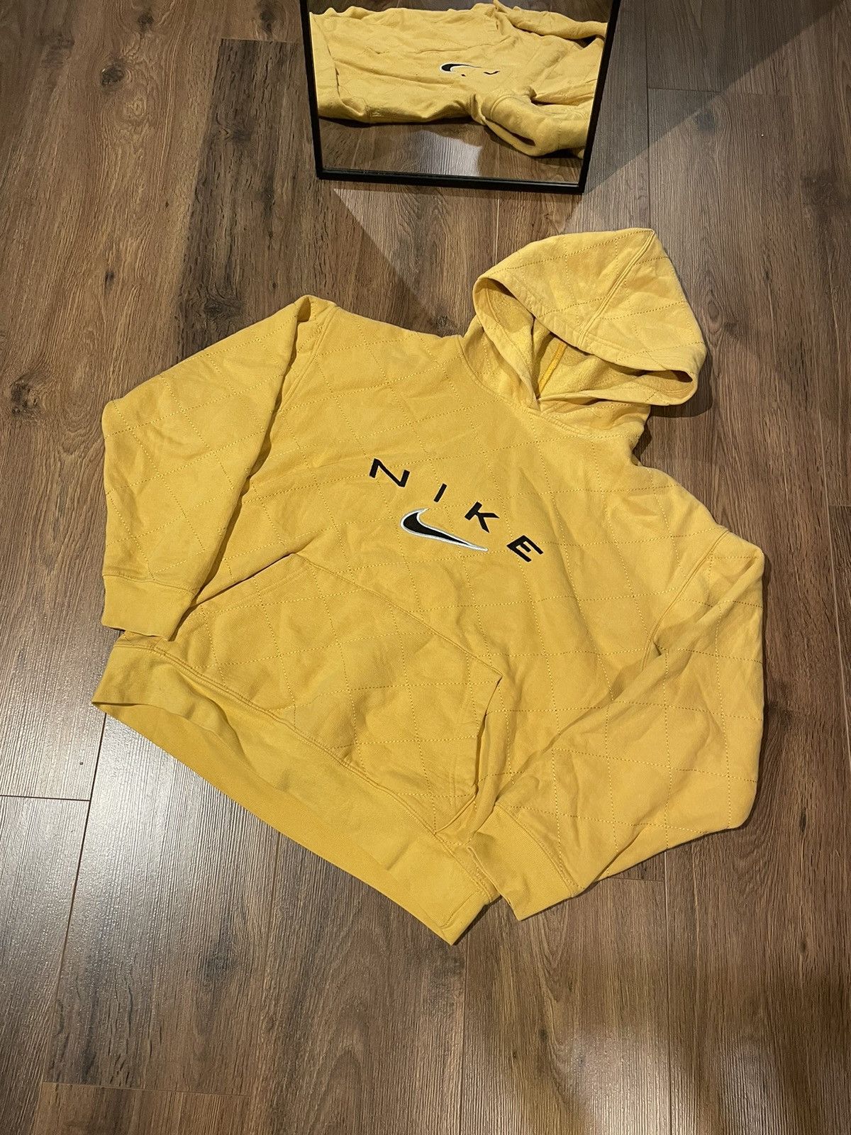 Nike 90s Nike Vintage Big Logo Hoodie Bootleg | Grailed