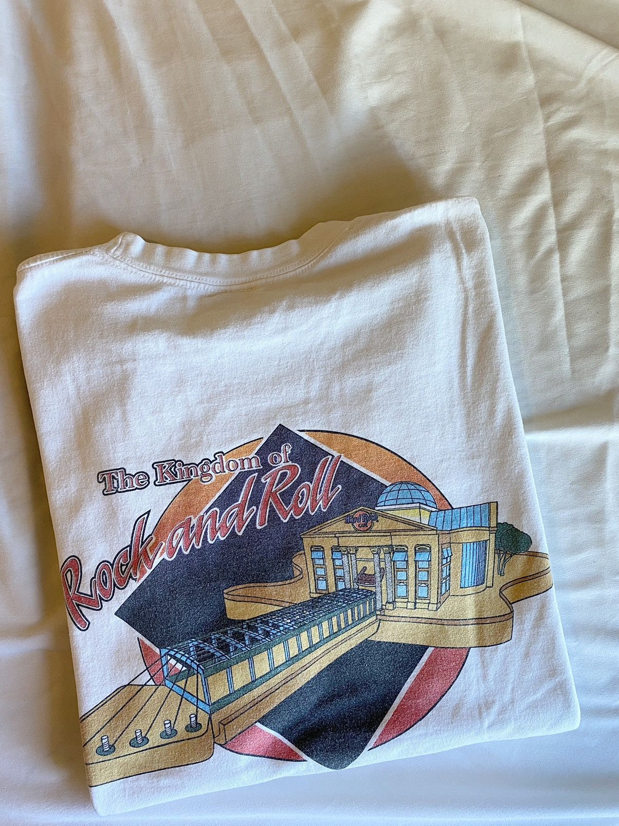 Band Tees × Streetwear × Vintage 1990’s Hard Rock Cafe Graphic | Grailed