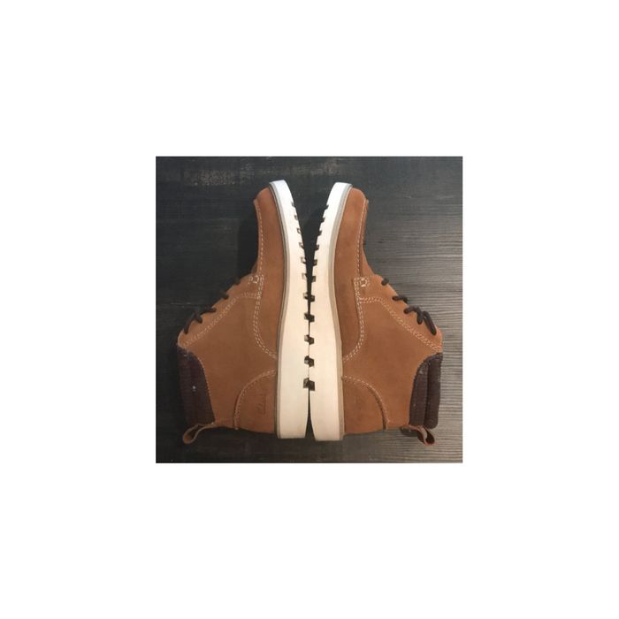 Clarks Clarks Barnes Mid Boot | Grailed