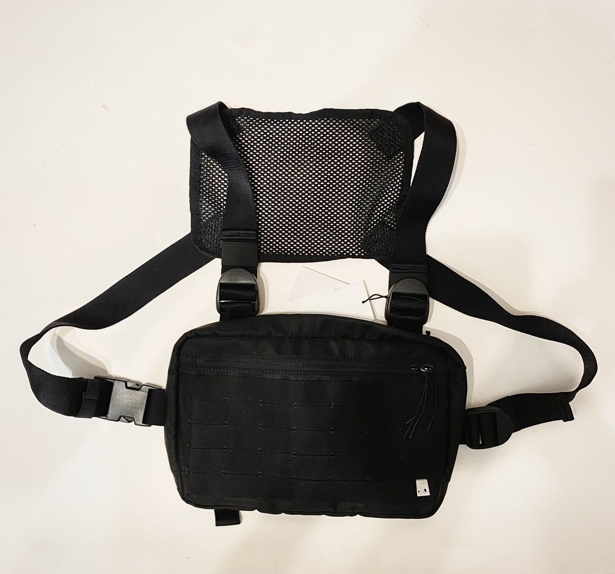 1017 ALYX 9SM 🔥real deal🔥Bnwt 1017 Alyx 9SM black chest rig bag | Grailed