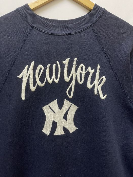 New York Yankees New York Yankees Embroidered Sweatshirt Navy | Grailed