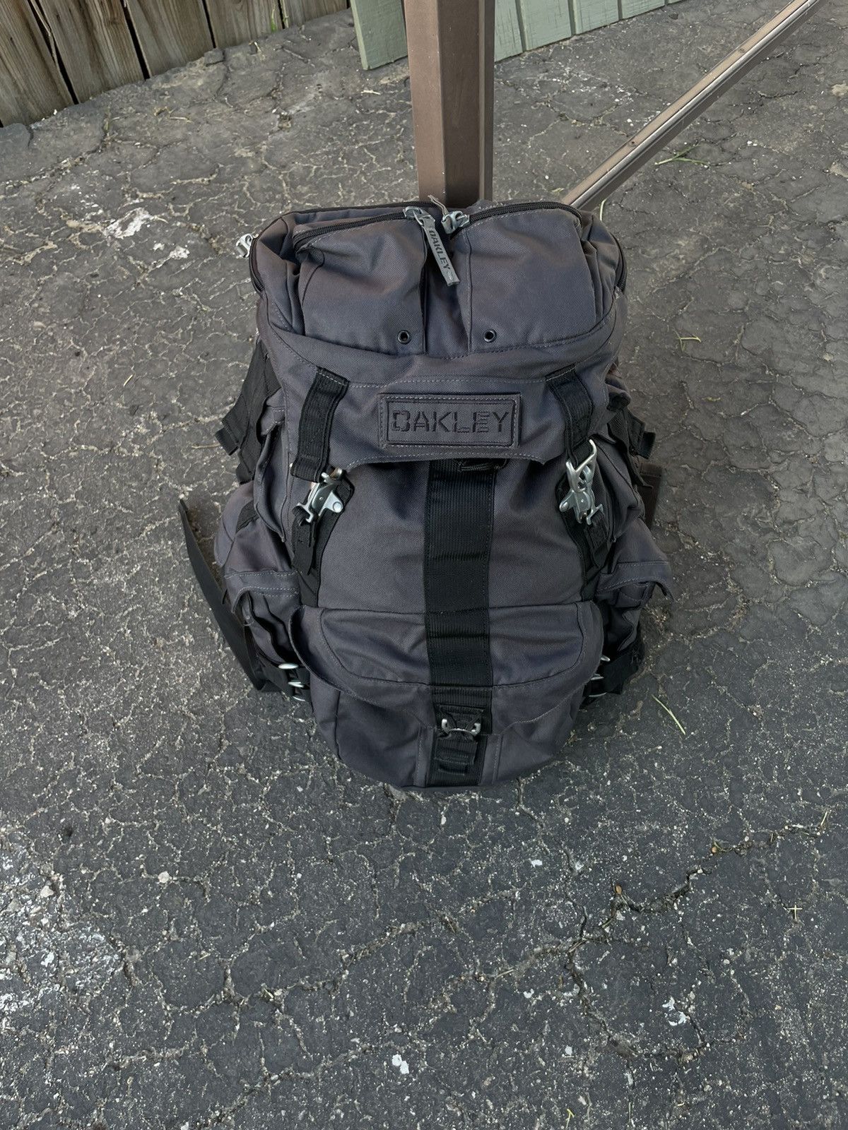 Oakley × Vintage OAKLEY MECHANISM TACTICAL BACKPACK | Grailed