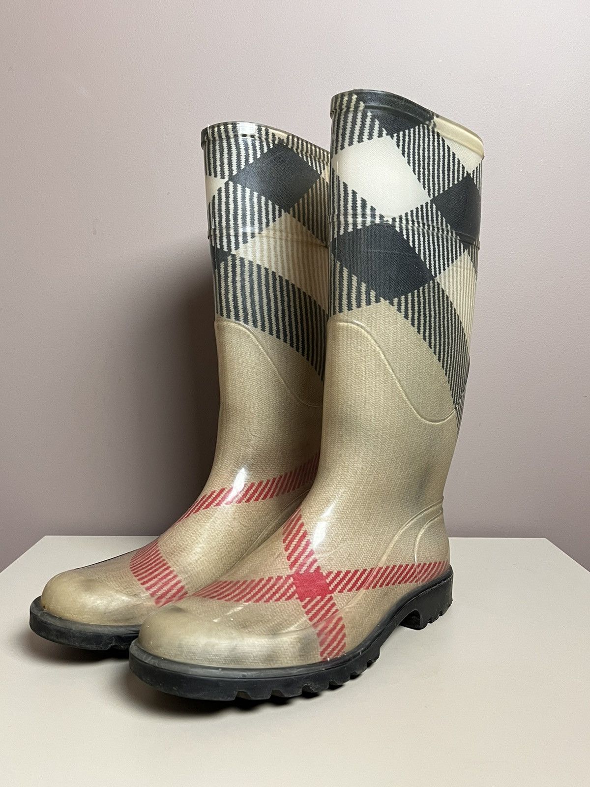 Burberry Rubber boots Burberry nova check | Grailed