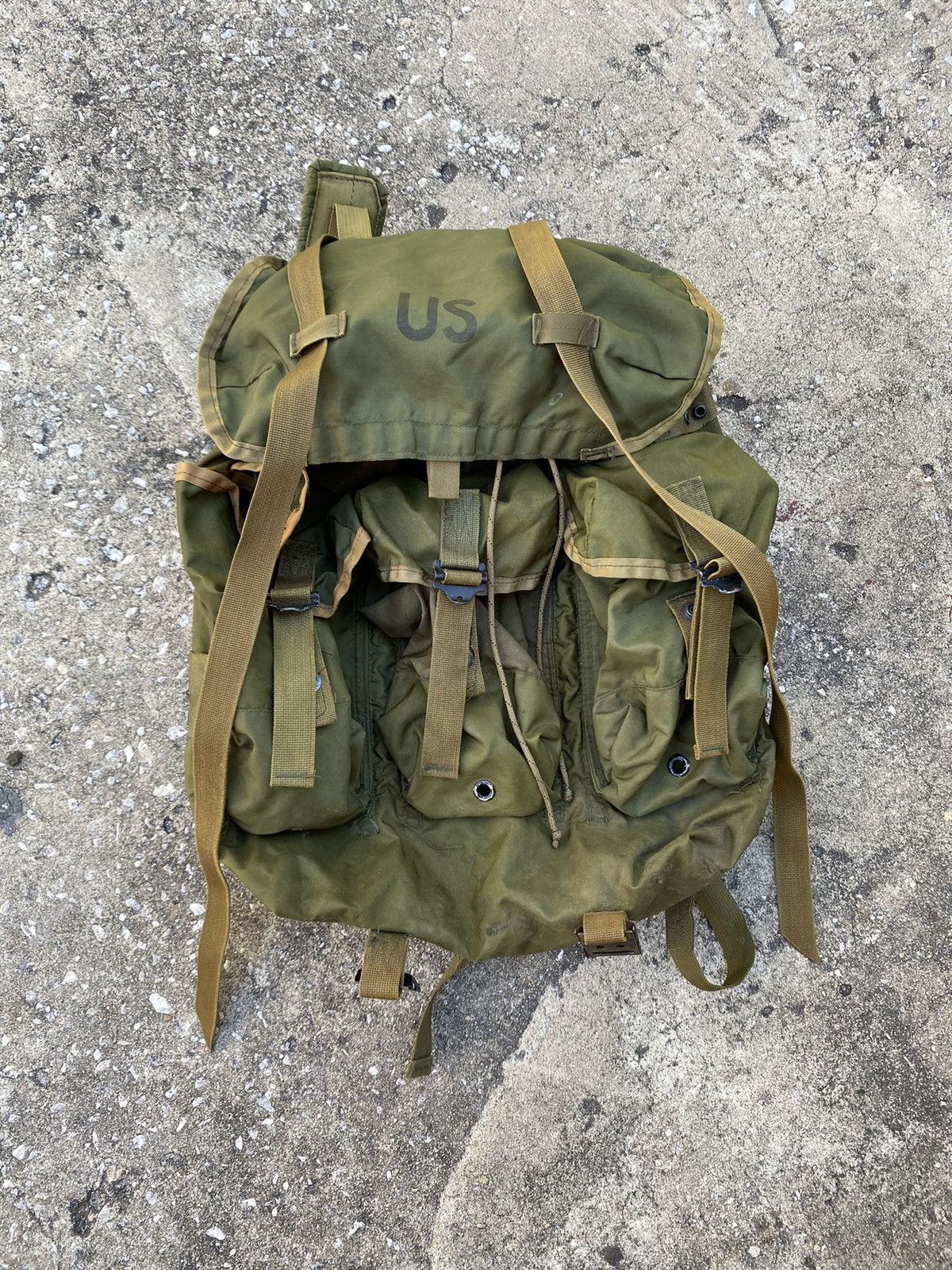 Military × Vintage 1977 US Military Nylon Field Pack Cargo Backpack ...