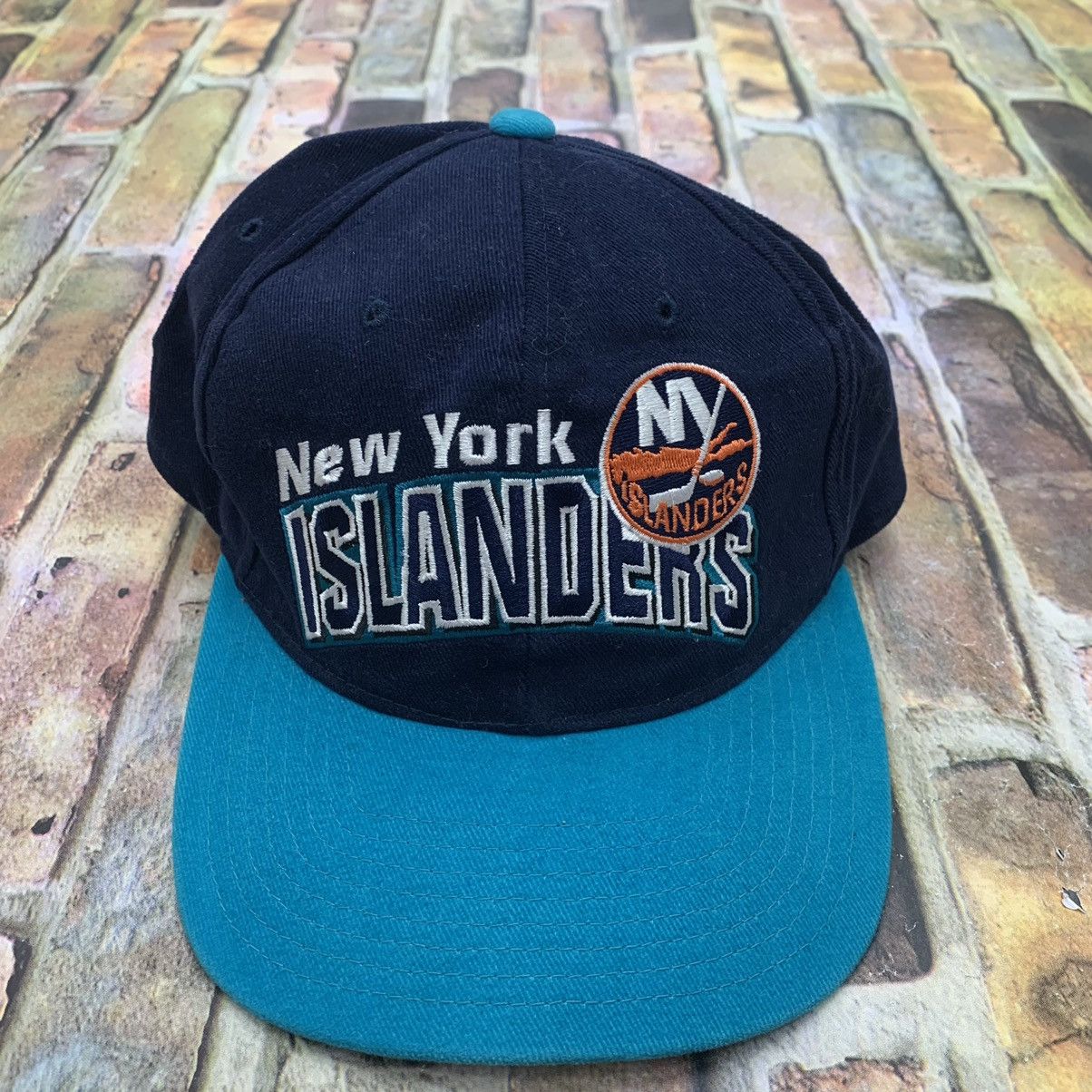NHL × Starter × Vintage Vintage New York Islanders hat | Grailed