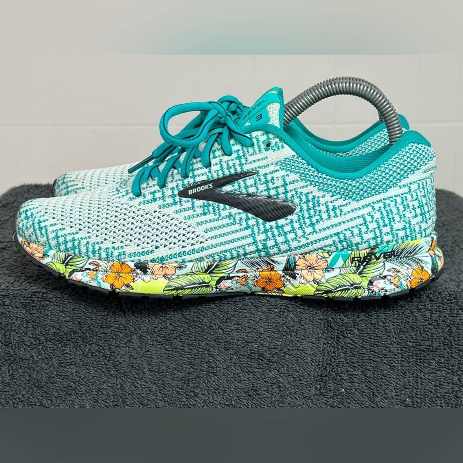 Brooks Brooks Revel 3 Tropical Limited Ed Women's Running Shoes | Grailed