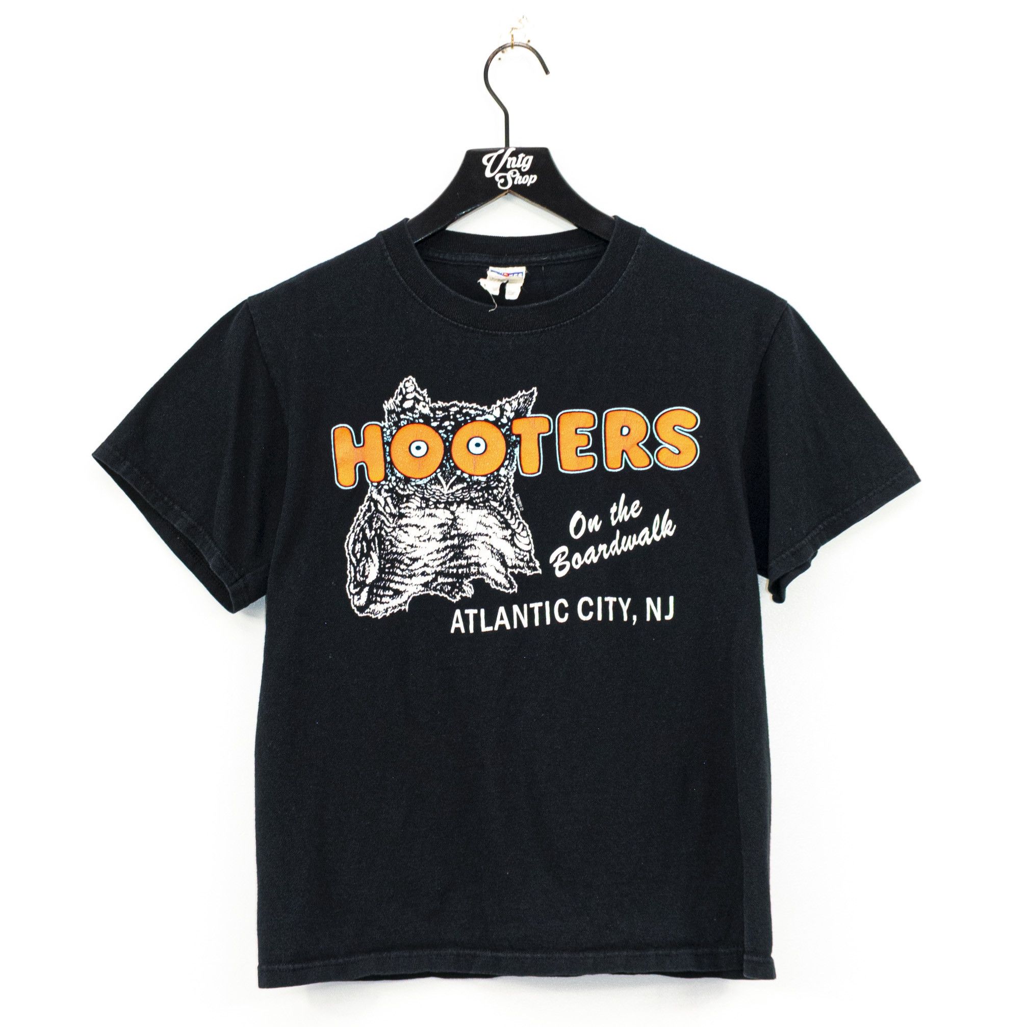 Arts & Science × Vintage Hooters Delightfully Tacky Unrefined Atlantic ...