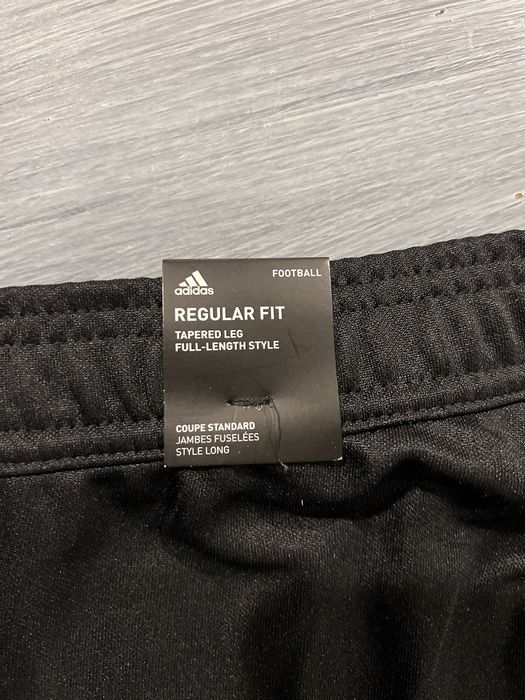 Adidas Adidas Regular Fit/Coupe Standard | Grailed