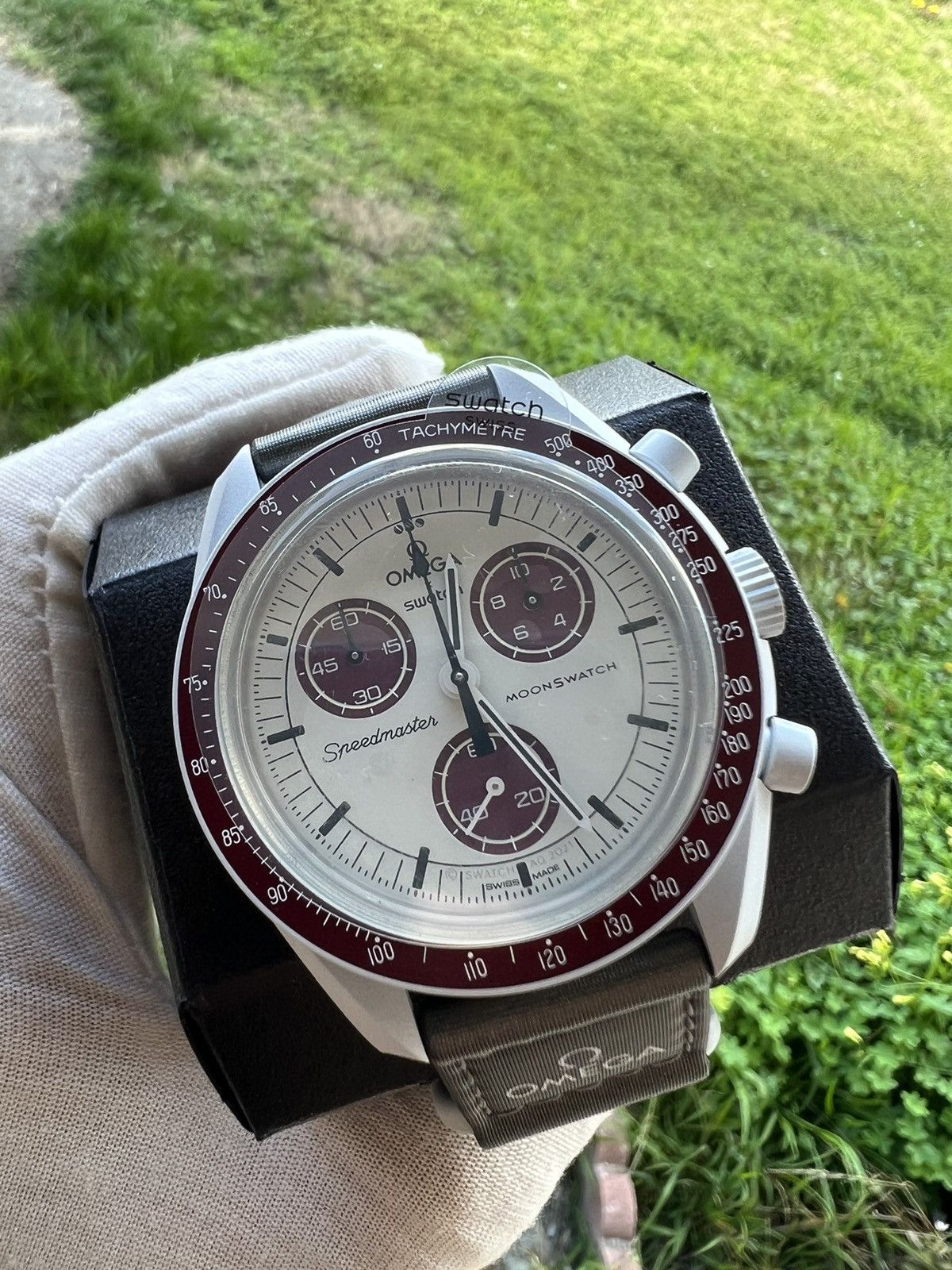 Omega × Swatch Omega Speedmaster Swatch Moonswatch Pluto Maroon Gray ...