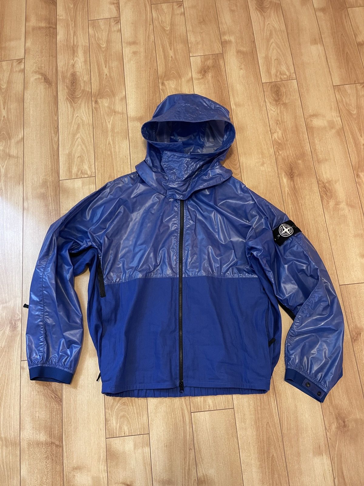 Stone Island Stone Island Blue Lamy colour changing jacket | Grailed